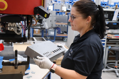 Pressing/Riveting - BVS Systemtechnik